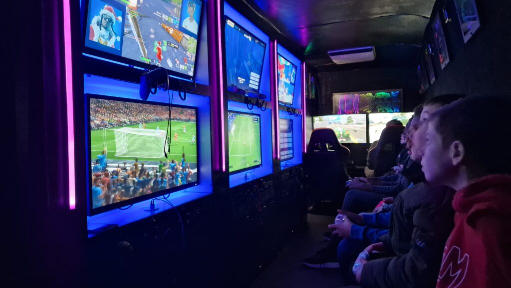 Gaming Van Hire London and Essex | Kids Parties and Events